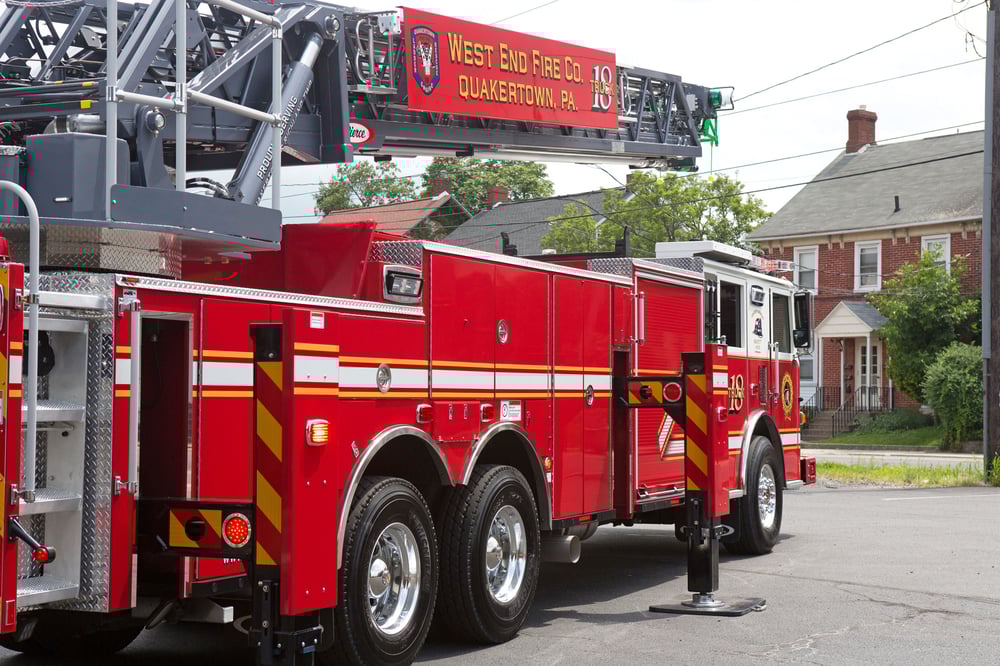 105' Heavy Duty Steel Aerial Ladder | Pierce Mfg